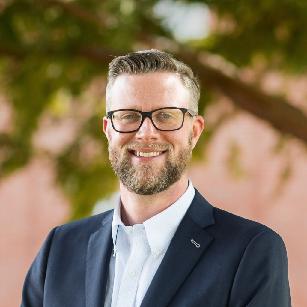 Books Review: The Wolf in Their Pockets, by Chris Martin - 9Marks : 9Marks